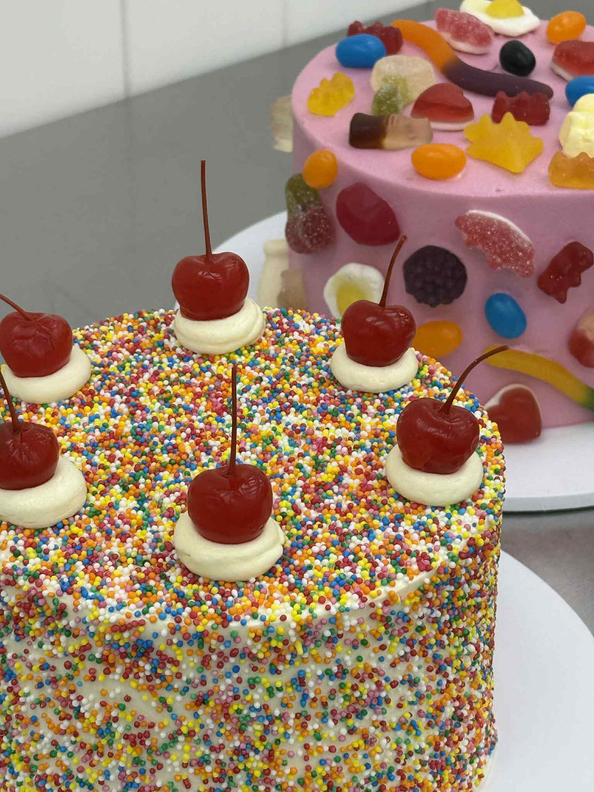 Fun Cakes - Baby Buck Baking